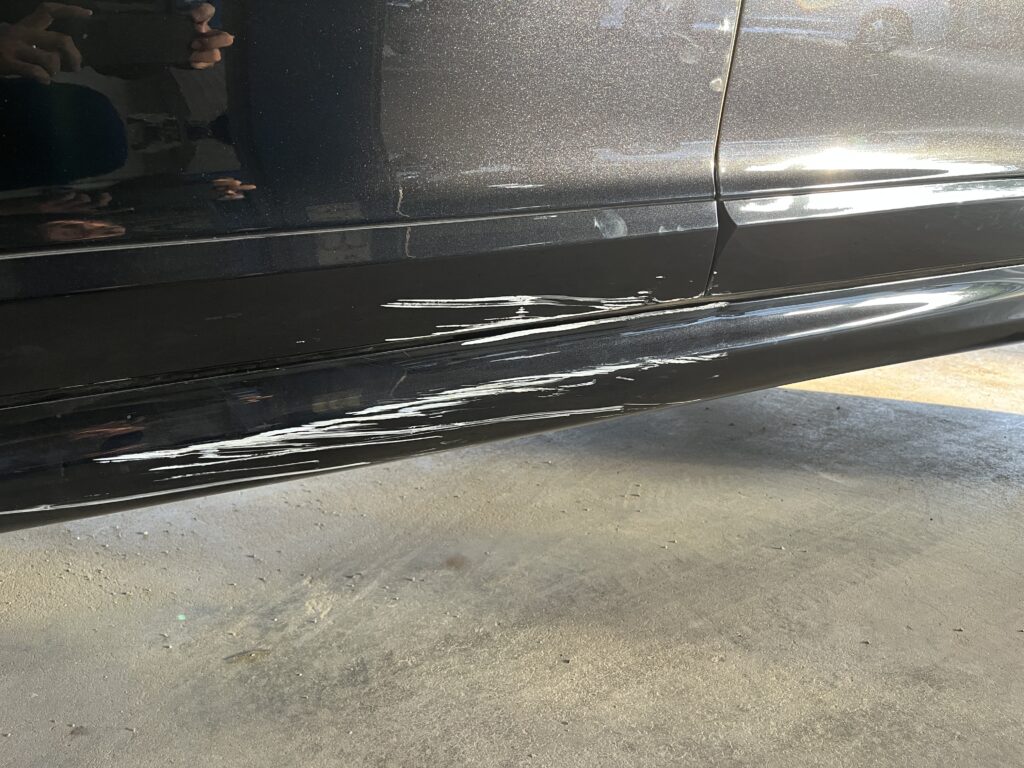 [成田市]ボルボ T5 ドア ステップのキズ凹みを修理をいたしました。八街市の車傷、板金塗装修理はKMCファクトリーにお任せ下さい | 八街市 ...